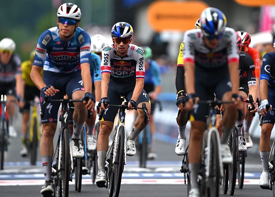 Giro d'Italia Stage 14: Roglič, Ayuso Lose Time in GC Carnage