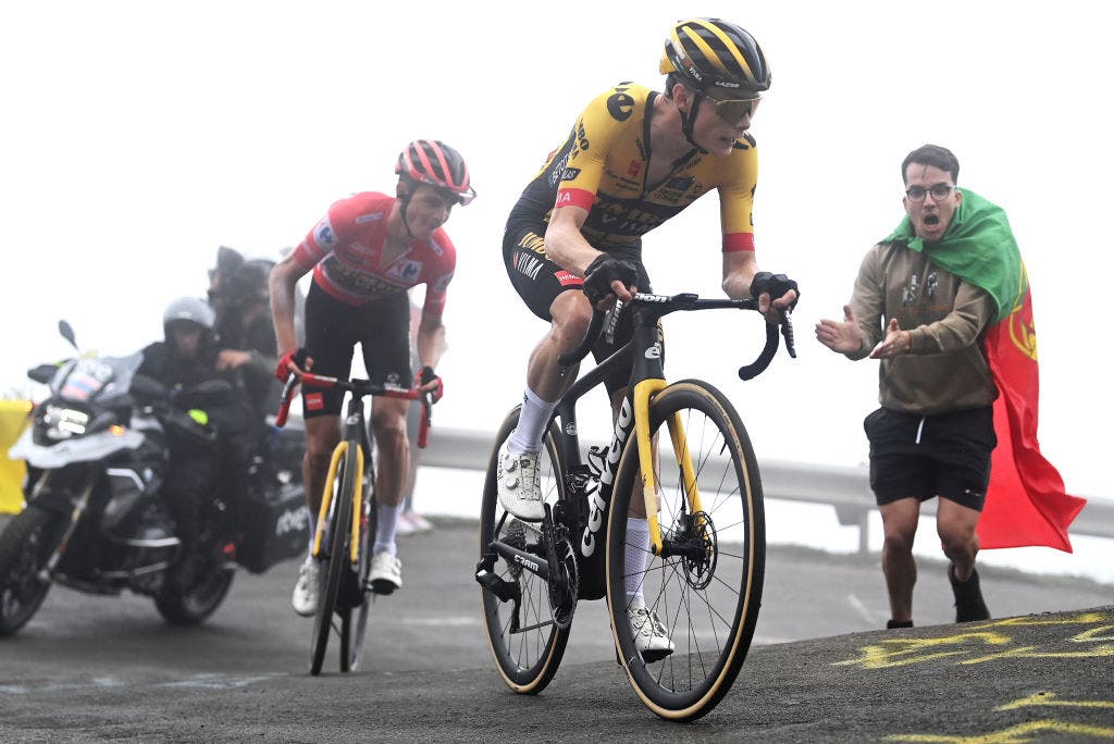 How Hard Is the Angliru? The ‘Inhumane’ Climb of the Vuelta Will ...